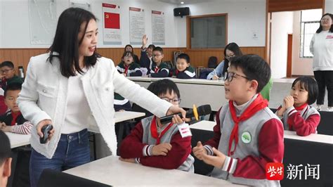 皇帝是怎样炼成的超燃扬子晚报苏州小记者工作室文学阅读素养课活动走进苏州工业园区星港学校 Nestia