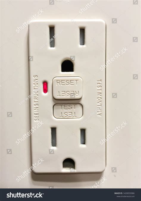 GFCI Ground Fault Circuit Interrupter Working Types OFF