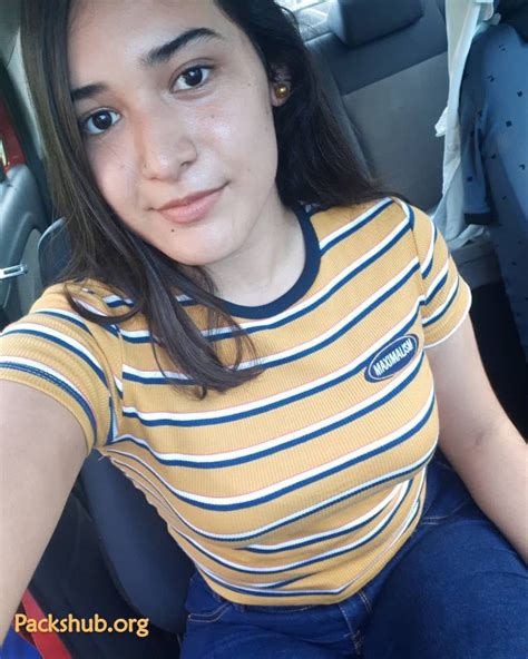 Pack De Linda Jovencita Chichona Packshub Packs De Mujeres