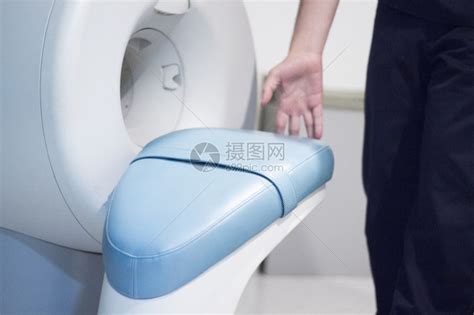 磁共振成像完全开放的核磁共振扫描仪和医院实验室用于扫描高清图片下载 正版图片507301997 摄图网