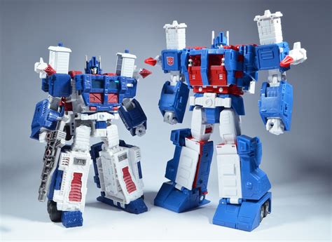 Transformers Studio Series 86 Commander Class Ultra Magnus Sample