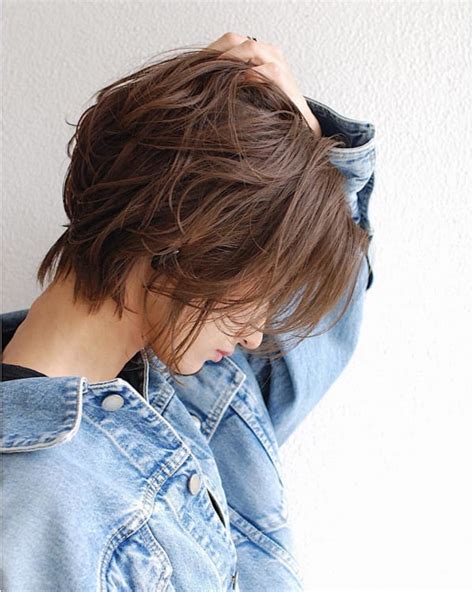 くせ毛さんに似合うショートヘア43選。その「クセ」を活かした髪型が可愛い♪ Folk