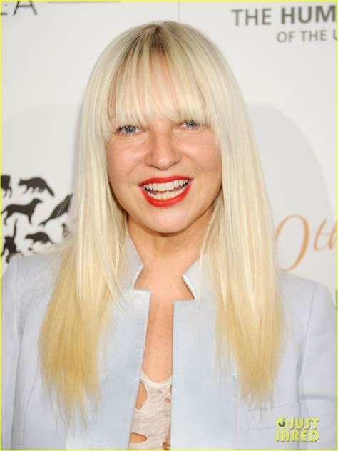 Sia Announces New Album This Is Acting Photo Music Sia Pictures Just Jared