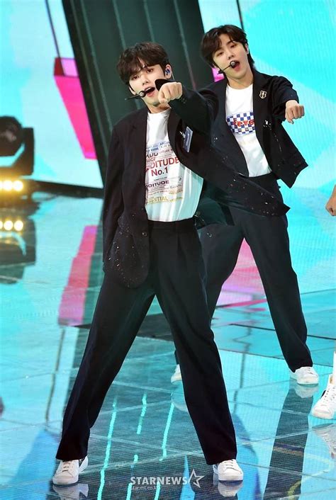 크래비티 민희 주먹 꽉 쥐고 ★포토