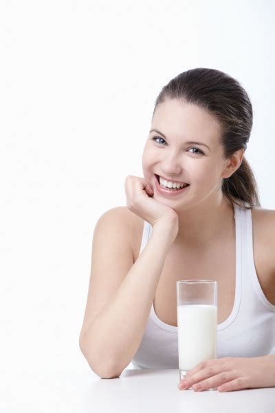 Imágenes De Tomando Leche Libres De Derechos Depositphotos