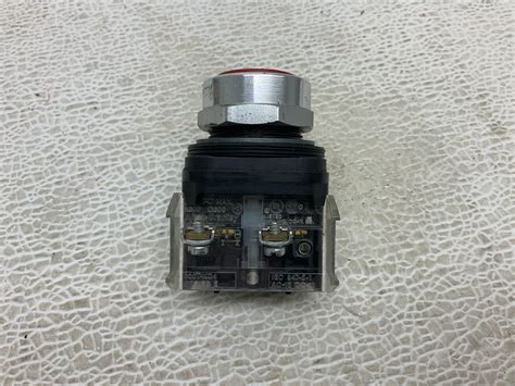 Allen Bradley 800h R Red Momentary Push Button Ser F 800hr 800h Ebay