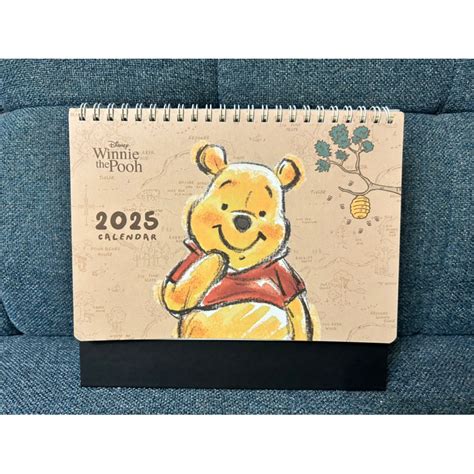 現貨 2025桌曆 114年 卡通桌曆 迪士尼 Disney 小熊維尼 pooh 平面桌曆 三角桌曆 桌曆 授權桌曆 蝦皮購物