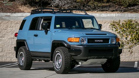 Toyota FJ Cruiser With Ridiculously Low Mileage Heading To Auction