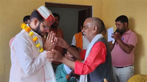 Quit Sp Due To Ideological Differences Manoj Pandey Tells News18 After Joining Bjp Slams Swami