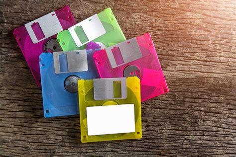 Last Floppy Disk Seller Says Airlines Still Order The Old Tech Business Insider