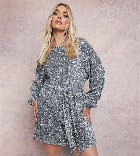 Buy Boohoo Batwing Velvet Sequin Shift Dress In Silver 6thstreet Uae