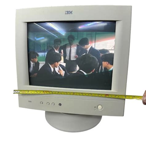 IBM CRT MonitorVGA 輸入可以連 Windows macOS 古董 古玩 復古 懷舊 電腦螢幕 舊MON 電腦科技 桌上電腦 Carousell