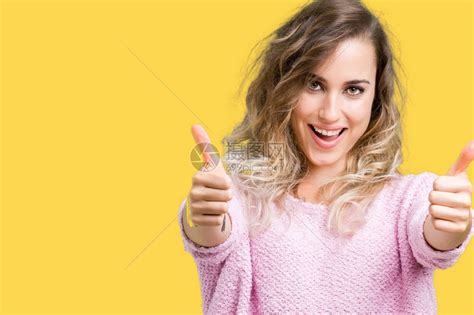 美丽的年轻金发女郎高清图片下载 正版图片505966053 摄图网