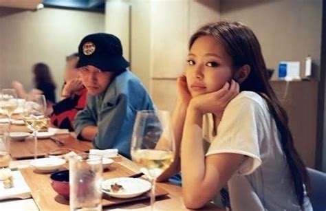 Bigbangs G Dragon Spotted With Picture Of Blackpinks Jennie Reignites Dating Rumors Koreaboo