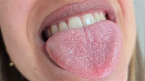 The Tongue Fetish Giantess Yellow B Clips4sale