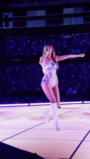 Immagini  Animate Di Taylor Swift