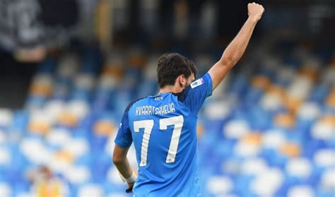 სწორედ ამიტომ ავირჩიე 77 ნომრიანი მაისური ხვიჩა კვარაცხელია