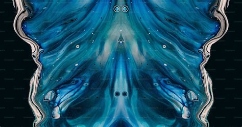 검은색 바탕에 파란색과 흰색의 추상화 사진 Unsplash의 벽지 이미지