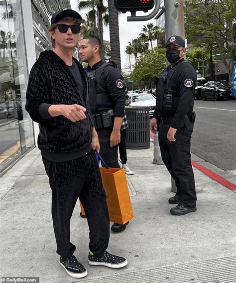 Jonathan Cheban Talks To Police After Robbery At Louis Vuitton Men