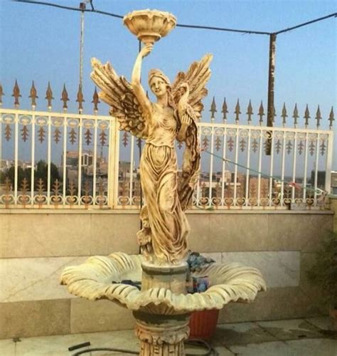 آبنما بتنی بالدار ملکه زیبایی آزادی در رشت