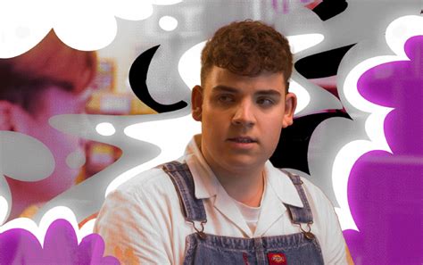 As An Asexual Person Isaacs Heartstopper Storyline Felt Like A Warm Hug