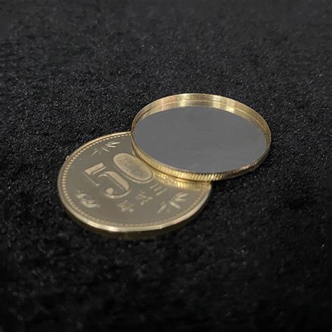 Shimmed Expanded Shell 500 Yen Magic Trick China Magic Shop