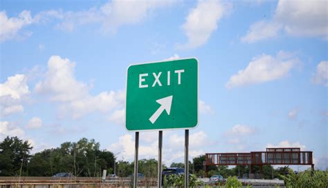 Top Tips For Driving On The Highway Spanky S Road Trips