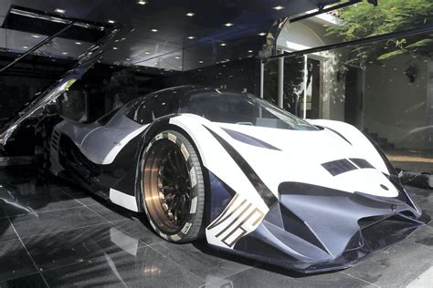 What Has Four Wheels 16 Cylinders And 5 000hp Dubais Devel Sixteen