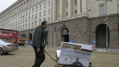 30 е делът на работещите бедни у нас Новини бг