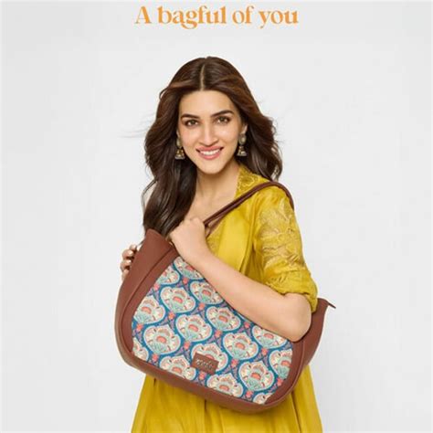 Zouk Launches Campaign With Kriti Sanon Fashionnetwork India