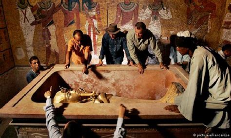 أسرار اكتشاف مقبرة توت عنخ آمون الهيئة الوطنية للإعلام