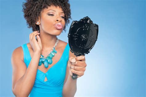 6 Signs You Might Be Dealing With A Narcissist