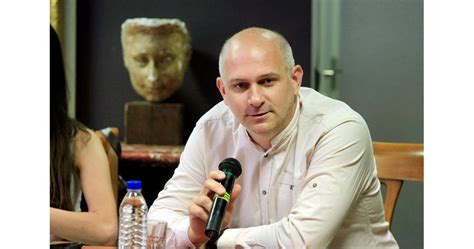 Васил Василев директорът който доведе световноизвестни режисьори в Народния театър