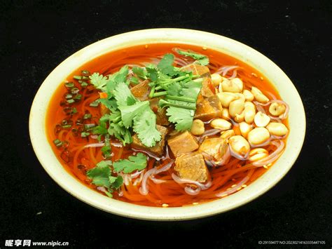 红烧牛肉面摄影图 传统美食 餐饮美食 摄影图库 昵图网