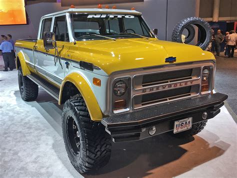The 16 Craziest And Coolest Custom Trucks Of The 2017 Sema Show The Drive