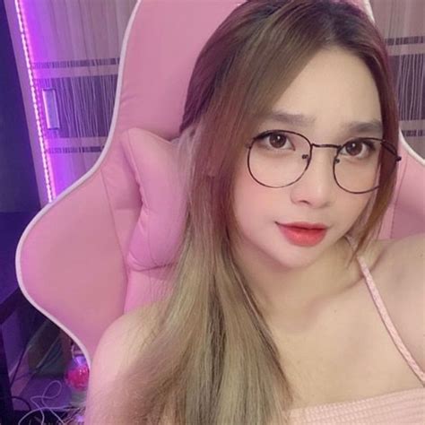 Mai Mai Mai Threads Say More