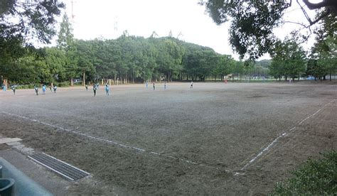 神奈川県立三ツ池公園多目的広場