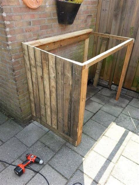 Tutorial Pallet Storage Bin Project Outdoor Storage Bin Pallet Storage Pallets Garden
