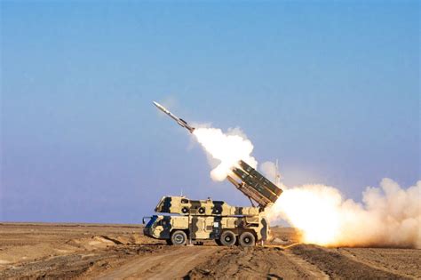 ببینید فیلم شلیک موشک‌های سپاه در رزمایش پدافندی نطنز خبرآنلاین