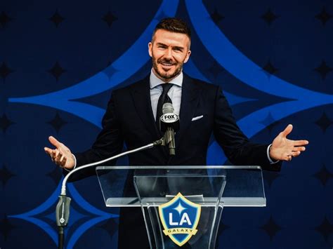 رونمایی از مجسمه دیوید بکهام در لس آنجلسعکسفیلم خبرگزاری ایلنا