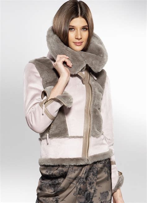 Женские зимние дубленки