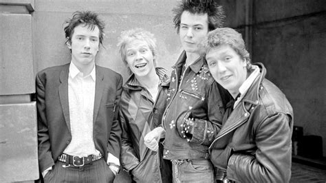 Steve Jones Parla Di Pistol Dei Suoi Chitarristi Preferiti E Della