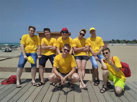 А мы уже работаем Готовили к открытию пляж для людей с овз P S А наши мальчики самые