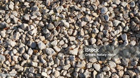 돌 자갈 배경 질감입니다 자연석 벽옥 화강암 개브로 자갈의 부스러기에서 자연석 배경 강에 대한 스톡 사진 및 기타 이미지 강 개념 건설 산업 Istock