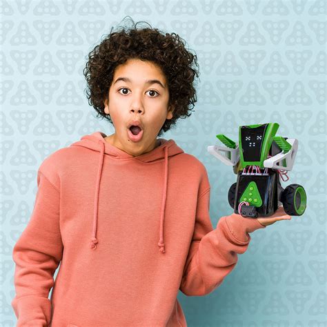 Mazzy Robot The Mad Hatter