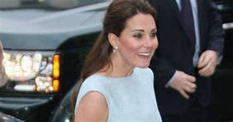 Snapper Who Shot Topless Photos Of Duchess Faces Criminal Investigation Report Daily Star