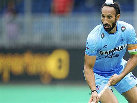 Dcw Recommends Fir Against Sardar Singh In Sexual Assault Case Latest News India