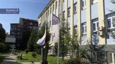 У српским срединама на Косову спуштене заставе за Дан жалости