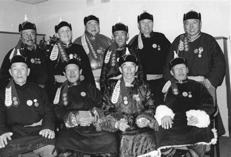 ОЧИРВААНИЙ ХҮЛЭГ МСУХолбоо Анхны 11 манлай уяач гэхийн учир