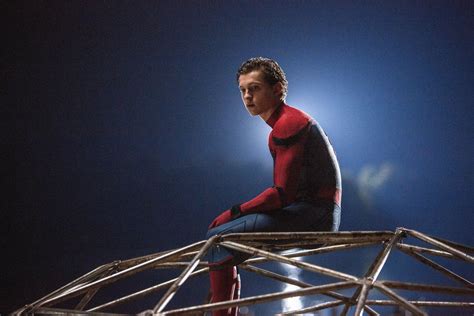 Spider Man Homecoming 4k Ultra Hd Wallpaper 5800x3867 Wallpaper Abyss